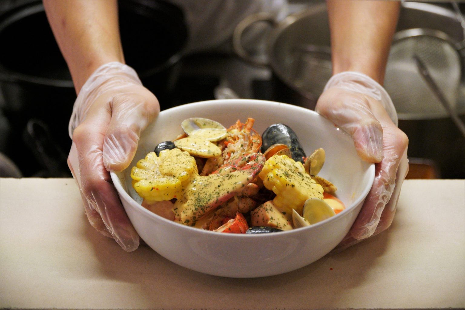 DIY LOBSTER & SEAFOOD POT BUFFET AT SINGAPORE MARRIOTT TANG PLAZA HOTEL ...