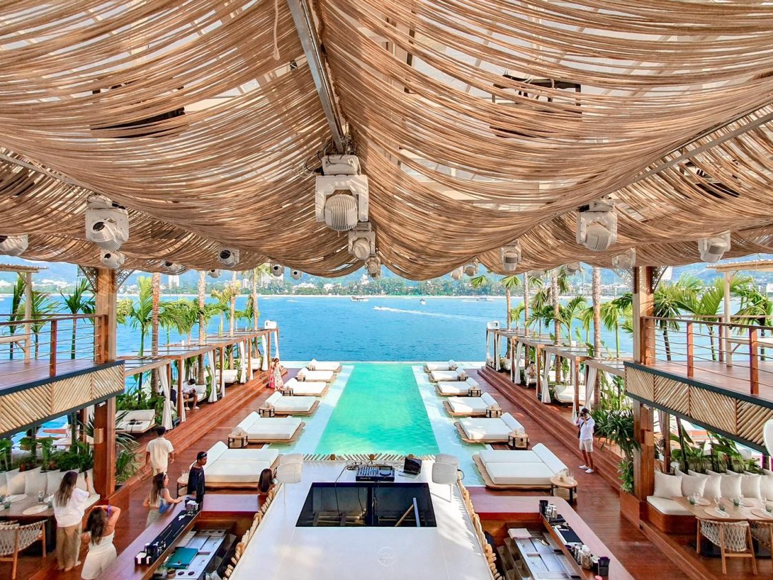 YONA: WORLD’S FIRST-EVER FLOATING BEACH CLUB WITH GORGEOUS 360-DEGREE ...