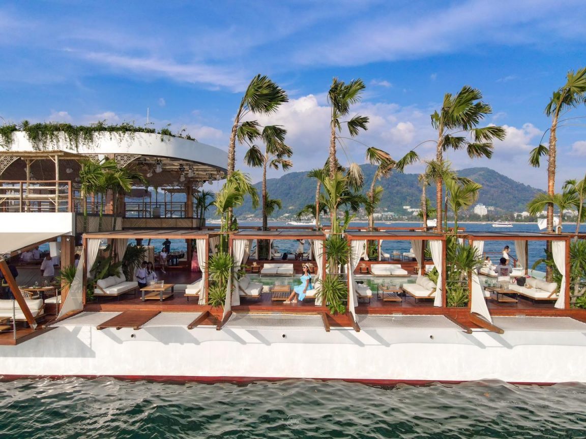 YONA: WORLD’S FIRST-EVER FLOATING BEACH CLUB WITH GORGEOUS 360-DEGREE ...