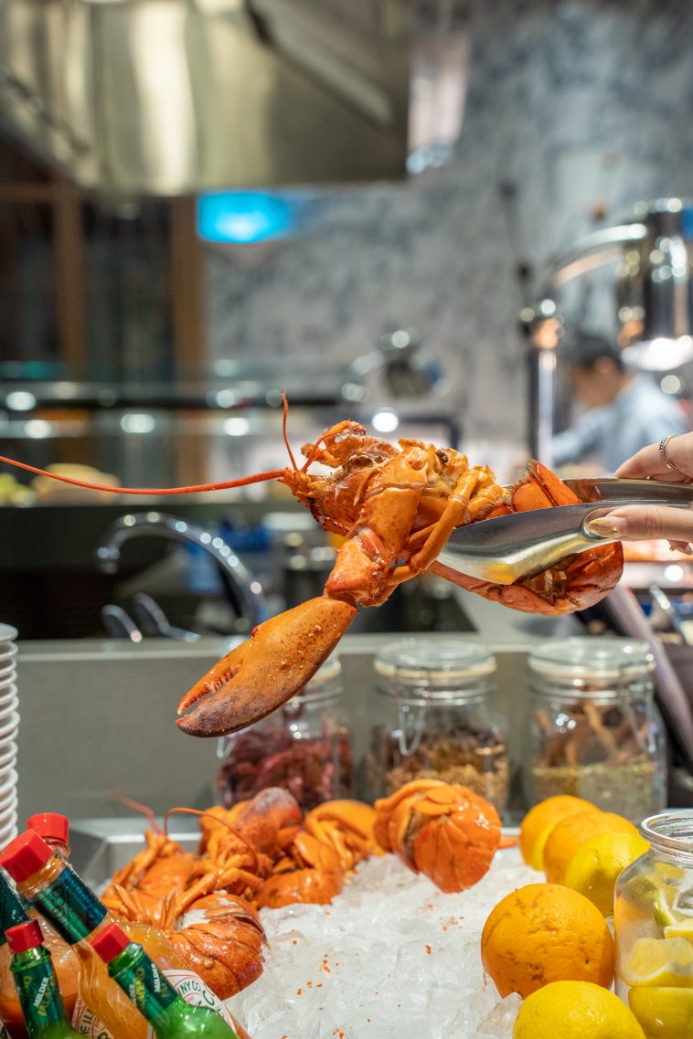 [SHOUT REVIEWS] 1-FOR-1 SEAFOOD & GRILL BUFFET WITH LOBSTERS, SNOW CRAB ...