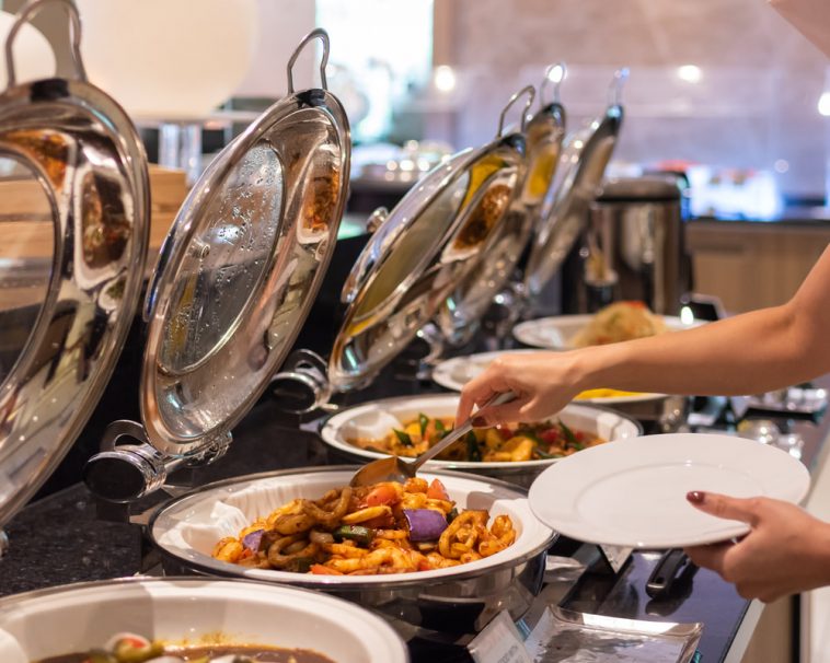 1-FOR-1 BUFFET AT CARLTON HOTEL WITH CARVED MEATS, JAPANESE SCALLOPS ...