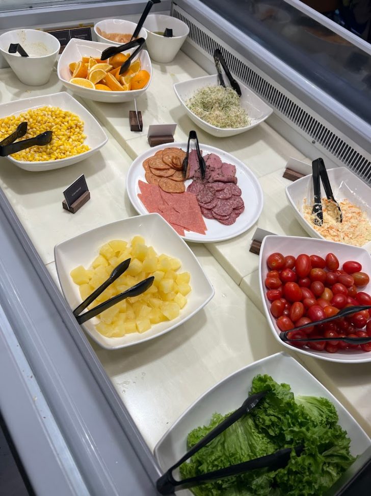 GIANT SUNDAES AT EARLE SWENSEN’S COMES IN VIBRANT RAINBOW COLOURS! - Shout