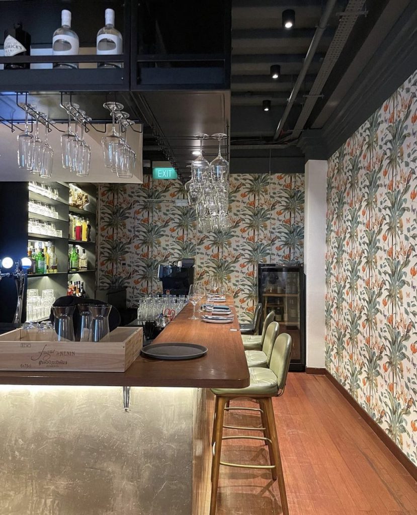 FREE FLOW OYSTERS & COCKTAILS AT THIS WEEKEND BRUNCH BUFFET FOR $38 ...