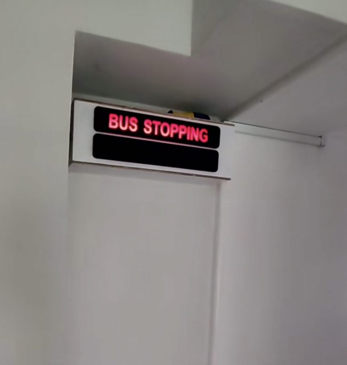 THIS GUY INSTALLED AN ACTUAL “BUS STOPPING” BUTTON AS A DOORBELL FOR ...