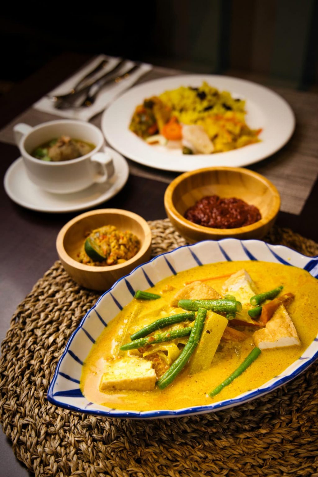 NASI PADANG BUFFET AT PENINSULA EXCELSIOR HOTEL SINGAPORE FROM $28 ...