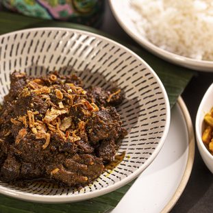 1-FOR-1 PERANAKAN BUFFET WITH SIRLOIN STEAK, BEEF RENDANG, SAMBAL ...