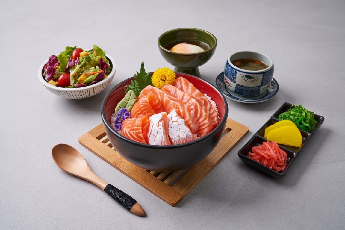 THIS JAPANESE RESTAURANT AT SHAW PLAZA HAS ICHIRAN-STYLE SOLO BOOTHS ...