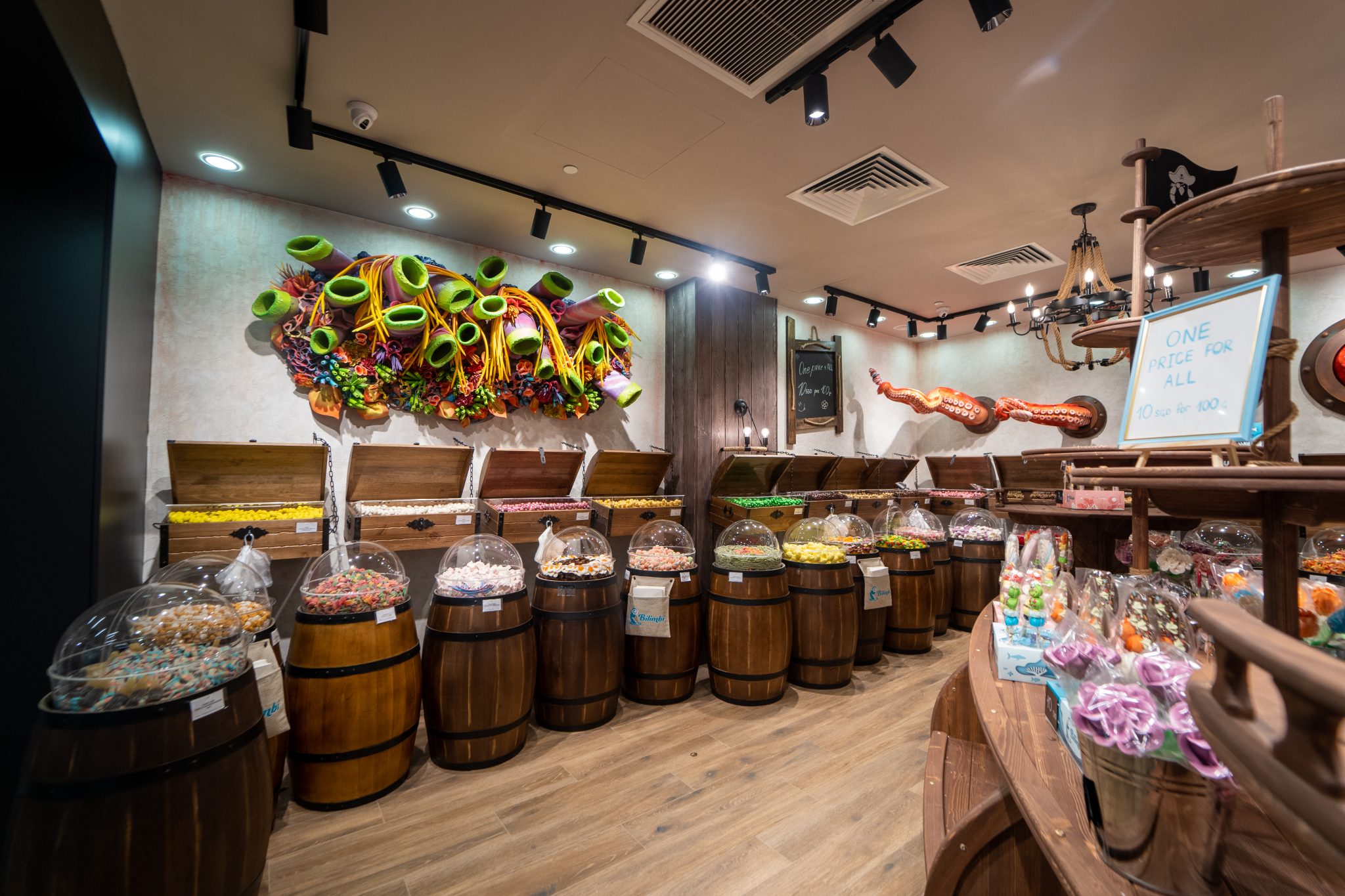 BILIMBI: GIANT GOURMET CANDY STORE IN SINGAPORE WITH OVER 300 TYPES OF ...