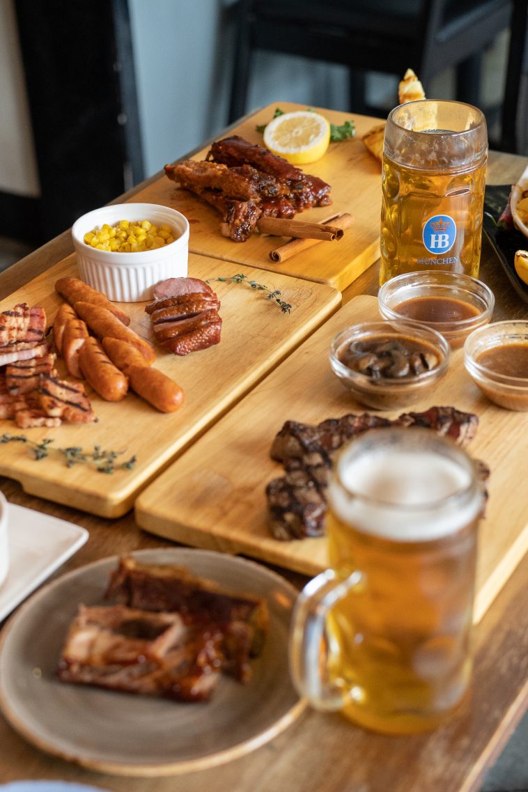 MEAT N’ CHILL: UNLIMITED PICANHA, STEAK, RIBS, BRISKET, DUCK & MORE ...