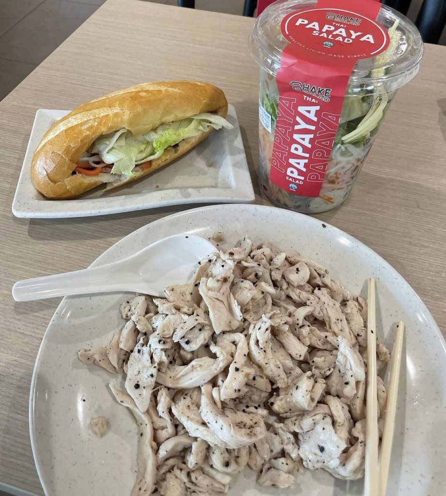 THIS VENDING MACHINE IN SINGAPORE SELLS READY-TO-EAT CHICKEN BREAST FOR ...