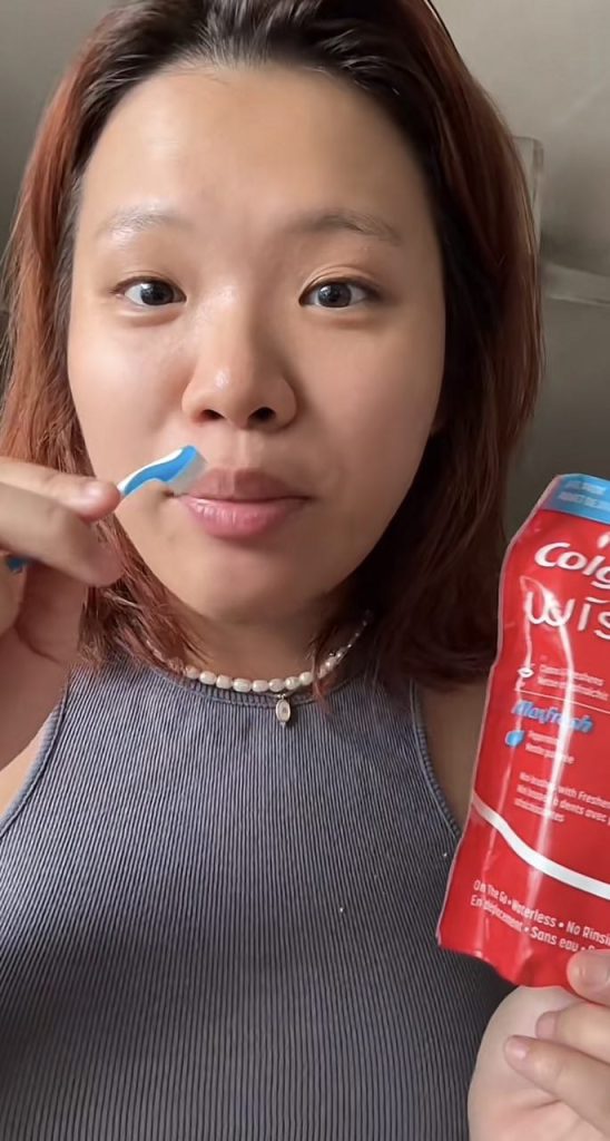 HIGHLY RAVED MINI DISPOSABLE WATERLESS TOOTHBRUSHES WITH BUILT-IN ...