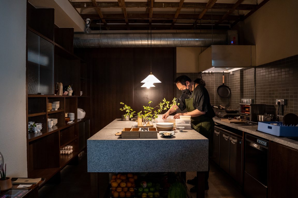 HIDDEN MOODY HILLTOP CAFÉ & BAKERY PAARU HAS SHOKUPAN TOASTS, WAGASHI ...