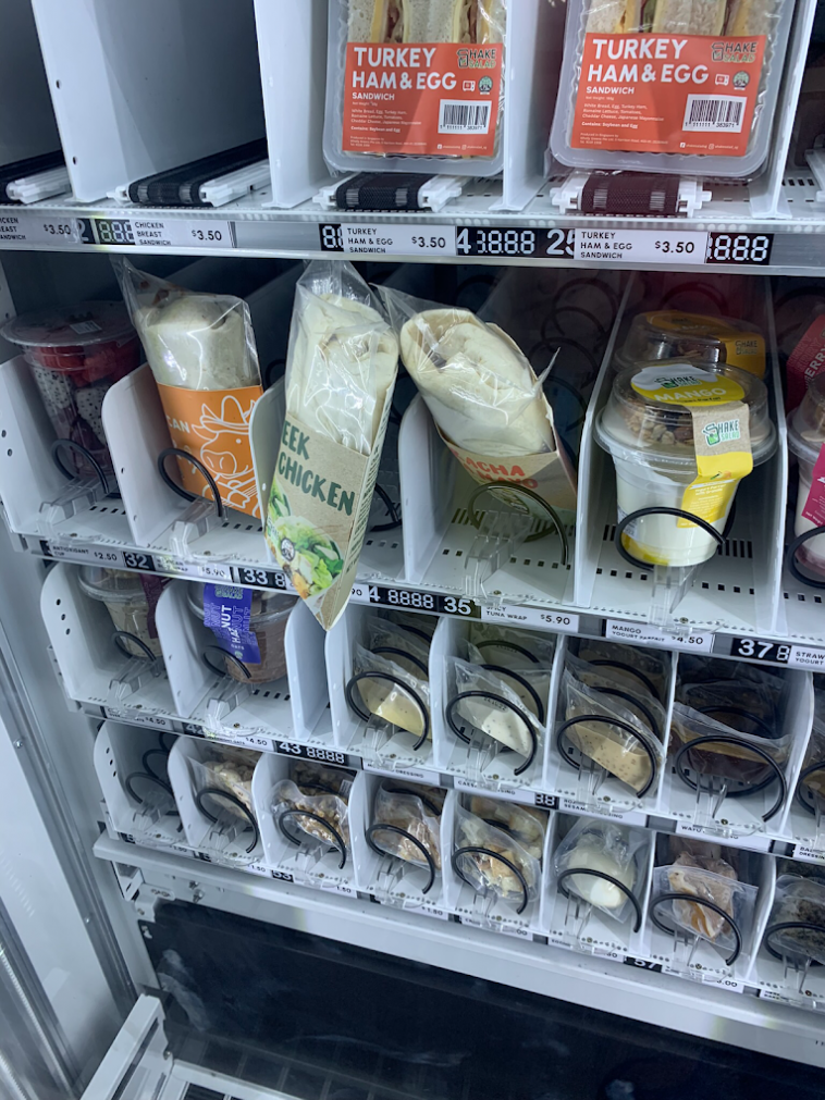 THIS VENDING MACHINE IN SINGAPORE SELLS READY-TO-EAT CHICKEN BREAST FOR ...