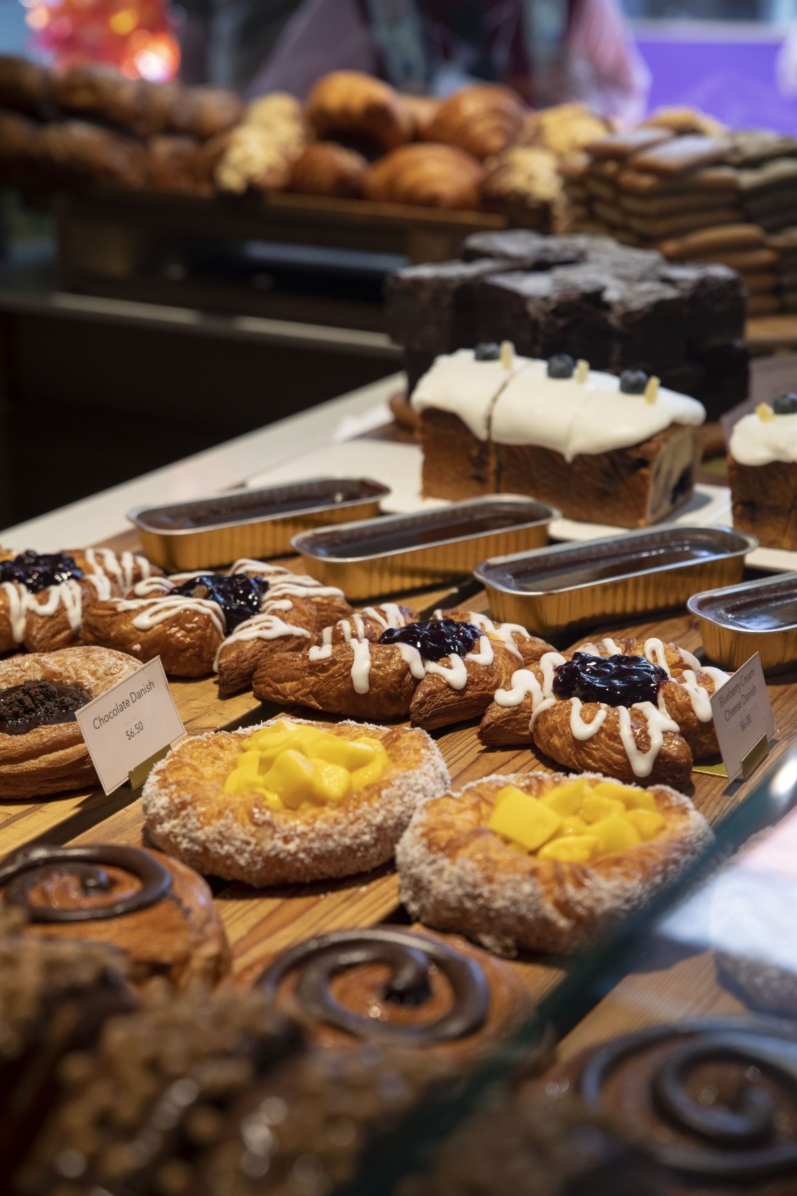 FLUFFY & VELVETY TORCHED MARSHMALLOW HOT CHOCOLATE FROM CULT-FAVOURITE ...