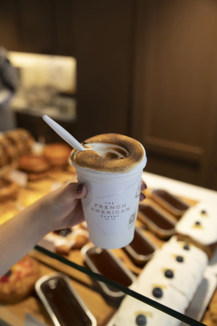 FLUFFY & VELVETY TORCHED MARSHMALLOW HOT CHOCOLATE FROM CULT-FAVOURITE ...