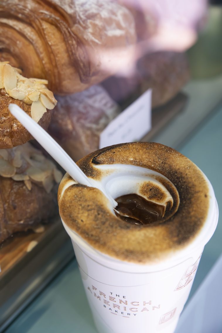 FLUFFY & VELVETY TORCHED MARSHMALLOW HOT CHOCOLATE FROM CULT-FAVOURITE ...