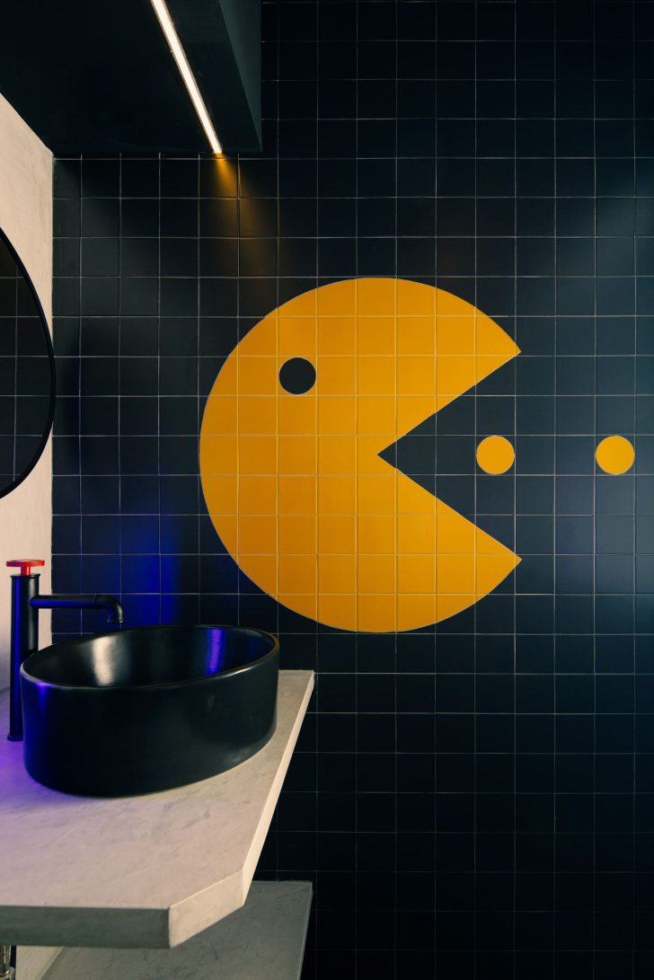 RETRO PAC-MAN GAME-INSPIRED HDB FLAT IN SINGAPORE HAS A VENDING MACHINE ...