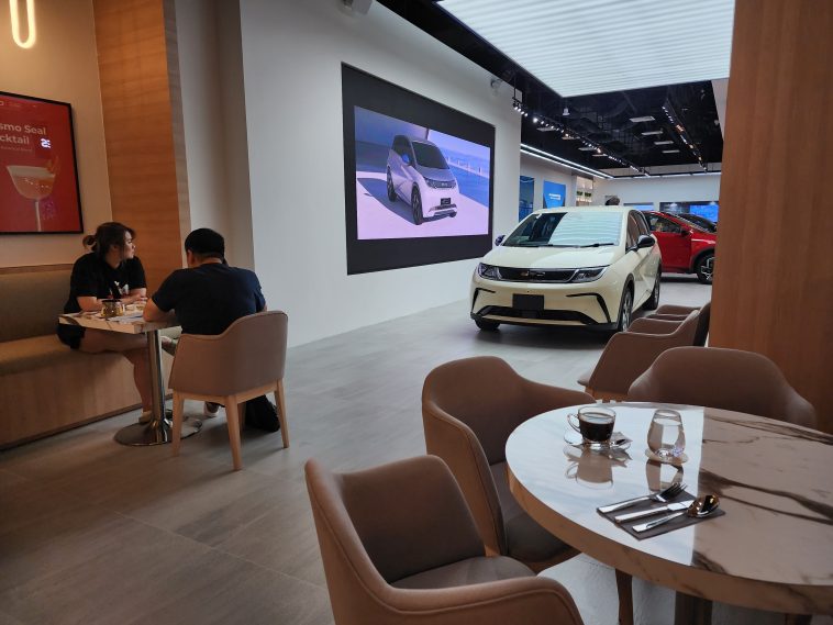 3-COURSE GOURMET SET LUNCH FOR JUST $13 AT THIS CAFÉ HIDDEN IN A CAR ...