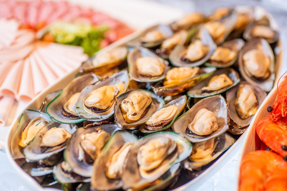1-FOR-1 WEEKEND SEAFOOD BUFFET AT CARLTON HOTEL FOR $54++ PER PERSON ...