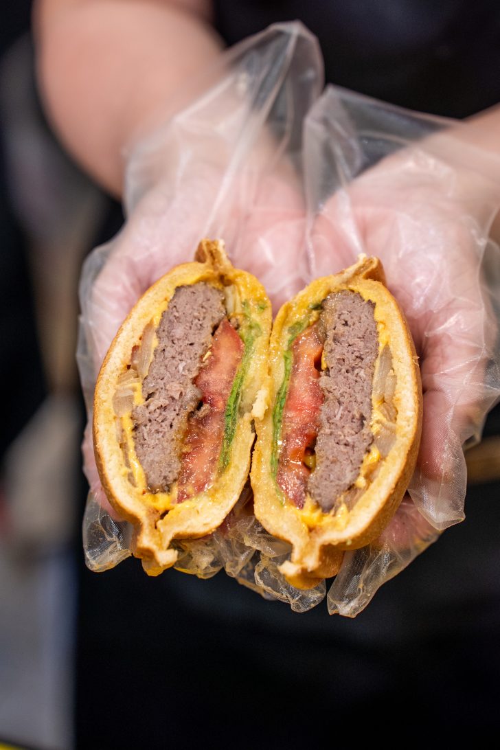 “UFO BURGER” FROM KOREA LANDS IN SINGAPORE: STUFFED & SEALED SHUT WITH ...