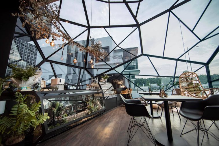 FLORAL GLASSHOUSE CAFÉ IN JOHOR BAHRU HAS IG-WORTHY HIGH TEA, ROSE ...