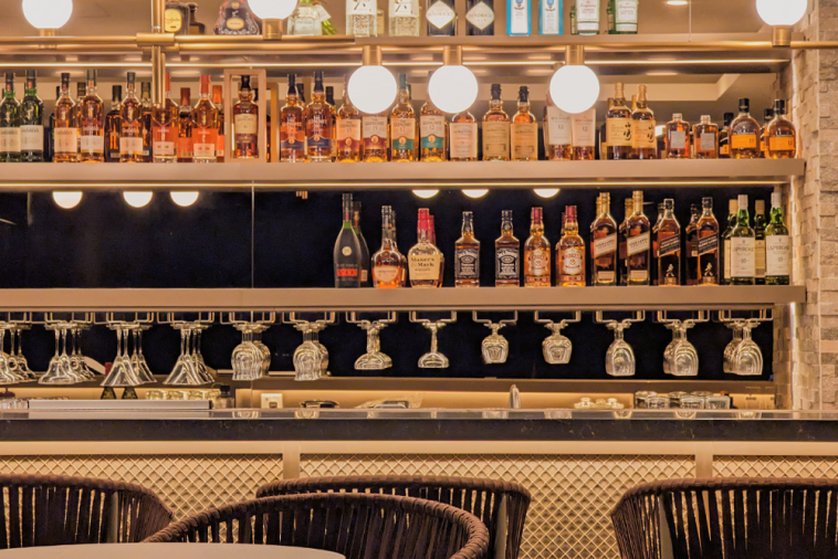 7 NEW AESTHETIC BARS IN SINGAPORE FOR BESPOKE COCKTAILS & MOODY VIBES ...