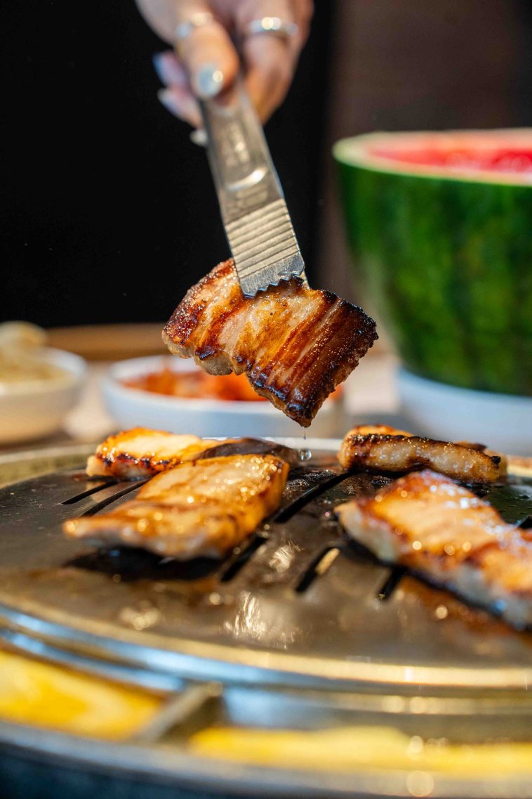 FIRST-EVER KOREAN BBQ DRY-AGED IN A TRADITIONAL “HANGARI” CLAYPOT AT ...