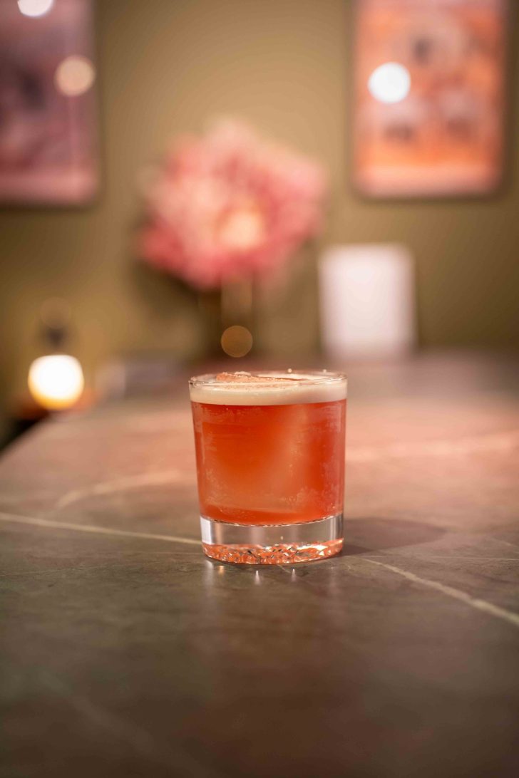 THE MAGIC BAR: THEATRICAL LIVE MAGIC SHOWS WITH COCKTAILS AT THIS ...