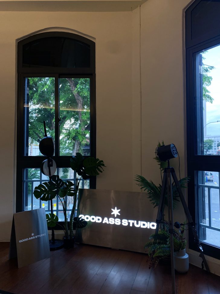 NEW KOREAN Y2K-INSPIRED PHOTOBOOTH IN SINGAPORE FROM JUST $8! - Shout