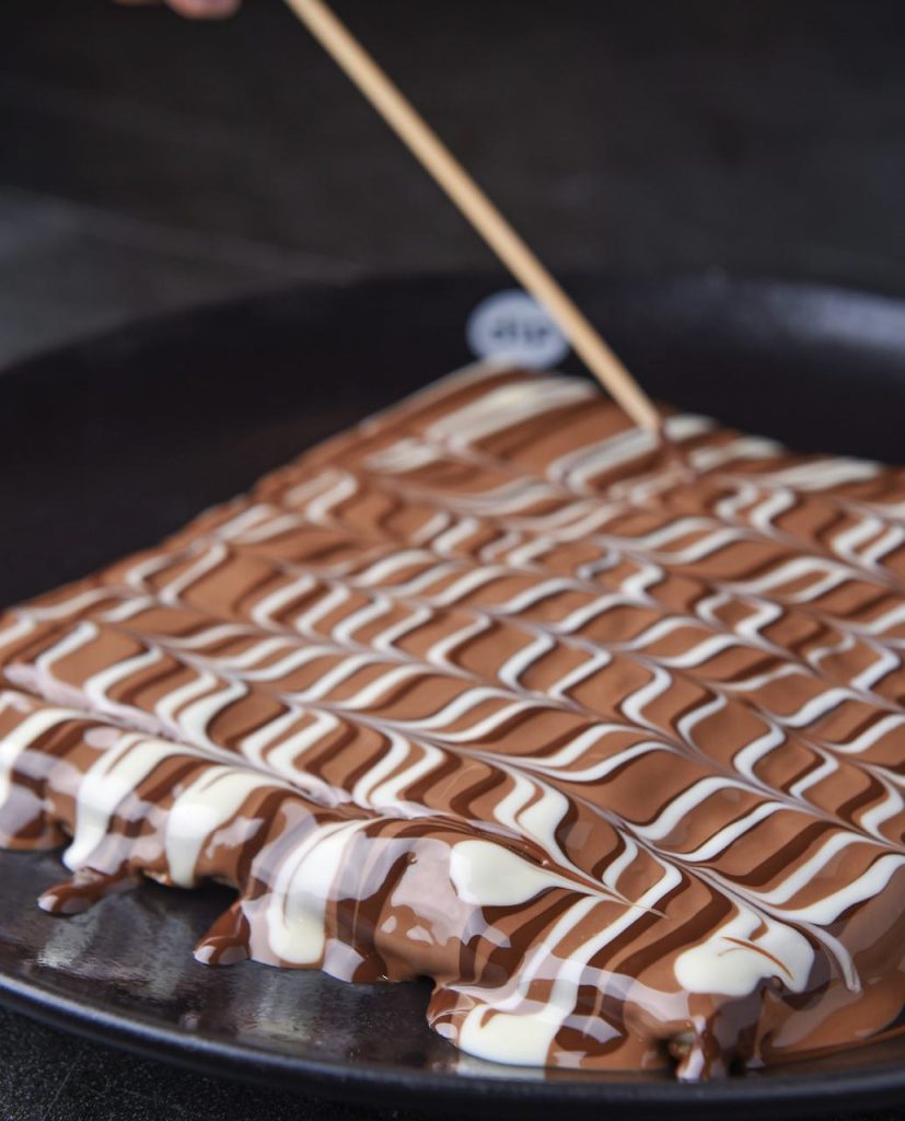 DIPNDIP: VIRAL CHOCOLATE DESSERT CAFÉ IS OPENING ITS FIRST OUTLET IN ...