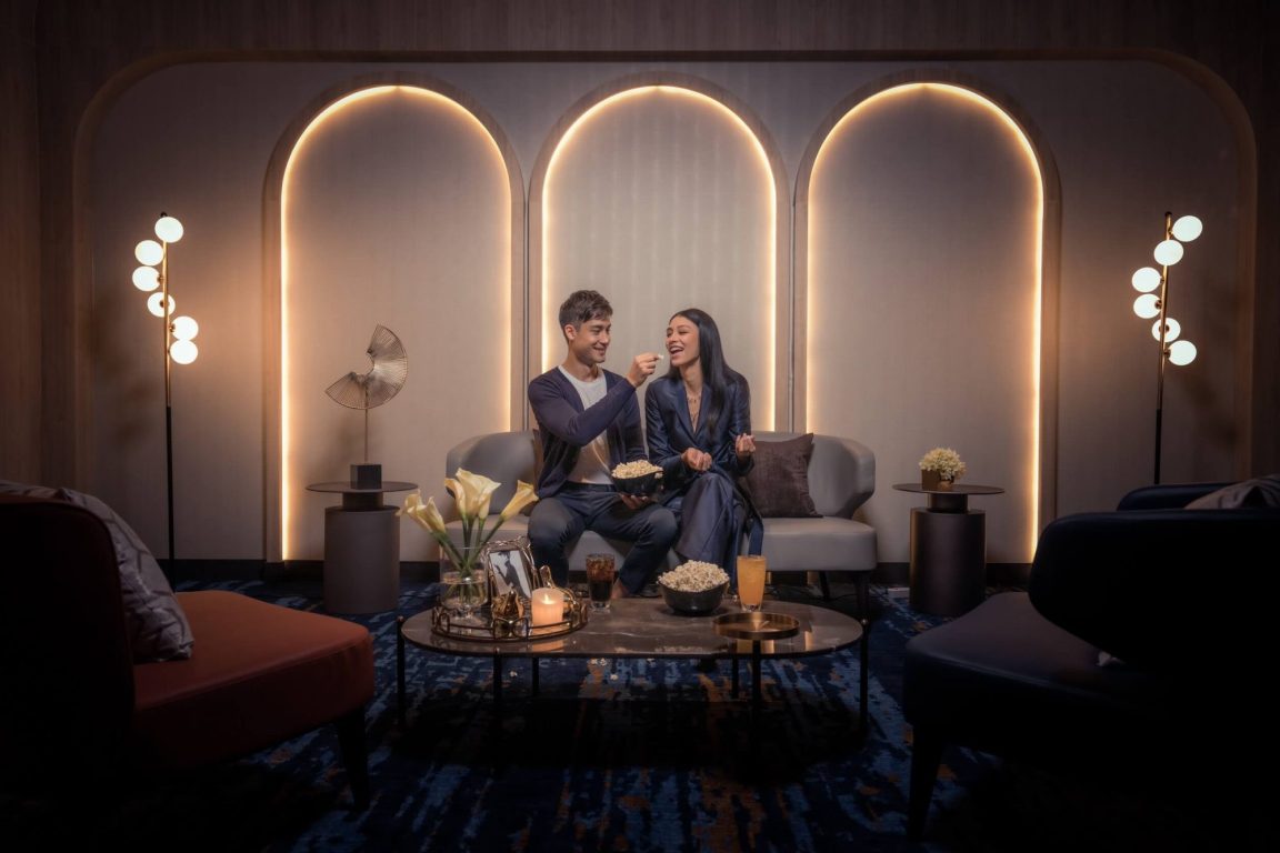 LUXE MOVIE THEATRES IN BANGKOK WITH VIP LOUNGE TREATMENTS, BED-LIKE ...