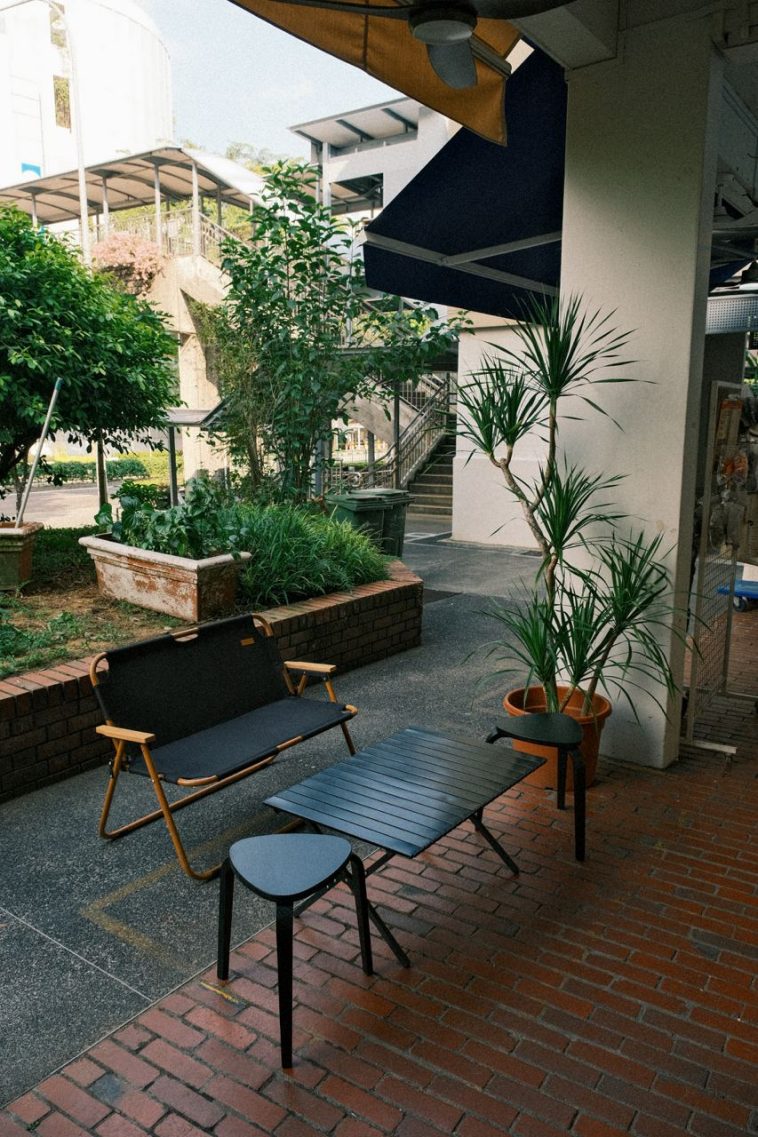 COSY MINIMALIST JAPANESE-INSPIRED COFFEE STUDIO SERVES “COFFEE OMAKASE ...