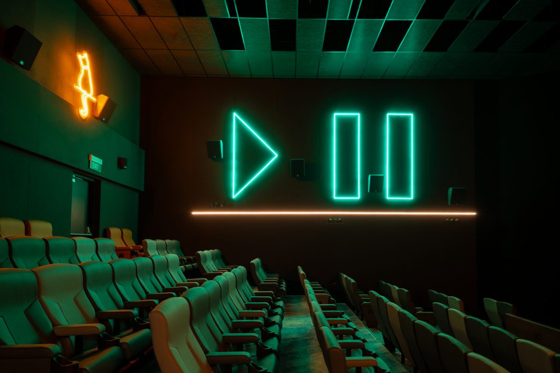 CATHAY CINEPLEXES OPENS AT CENTURY SQUARE WITH NEW BED-LIKE “WAVE ...