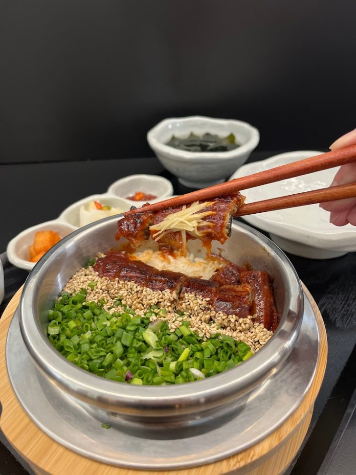 SOTPOT: VIRAL KOREAN RICE POT & STEAMED MEAT IN A BOX AT NEW KOREAN ...