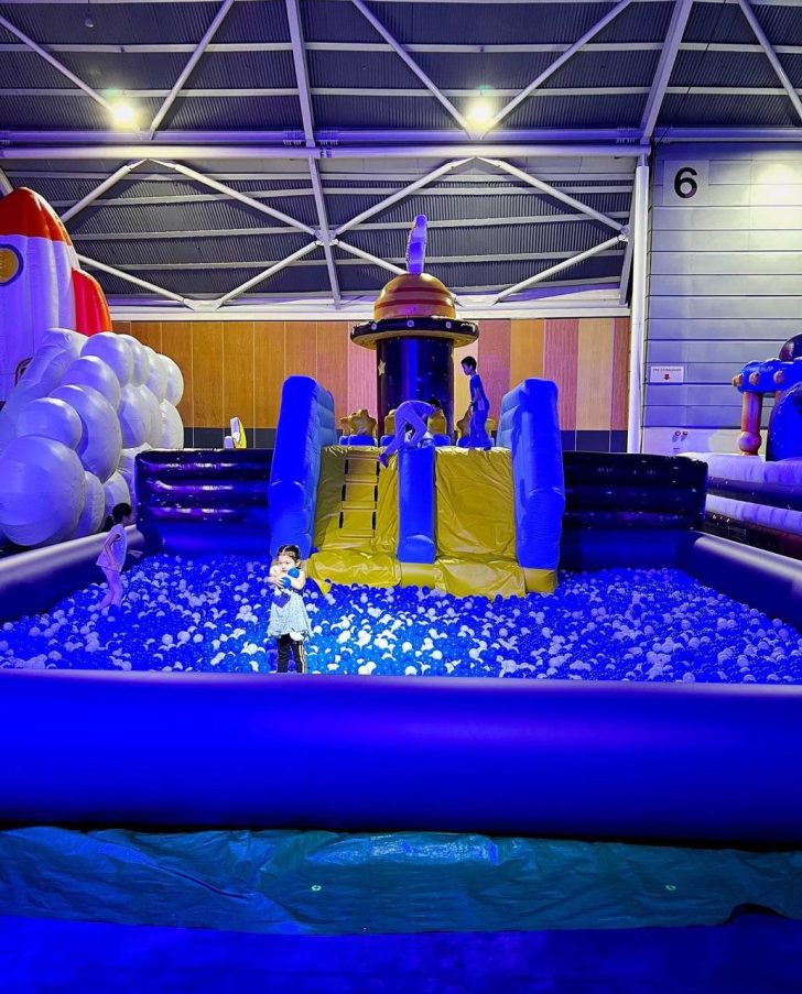 SPACE FEST: FREE INDOOR SPACE-THEMED CARNIVAL AT EXPO WITH FUNFAIR ...