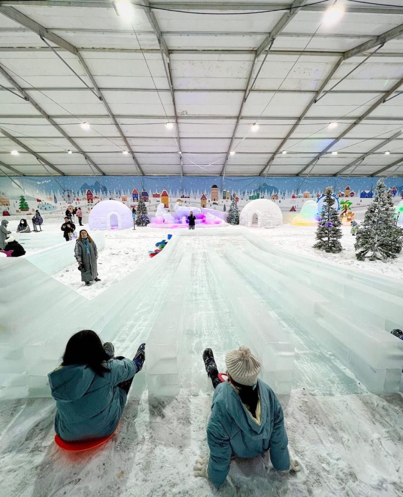 ICE MAGIC SINGAPORE: NEW FIRST-EVER MERRY-GO-ROUND ON ICE, DOUBLE-LANE ...