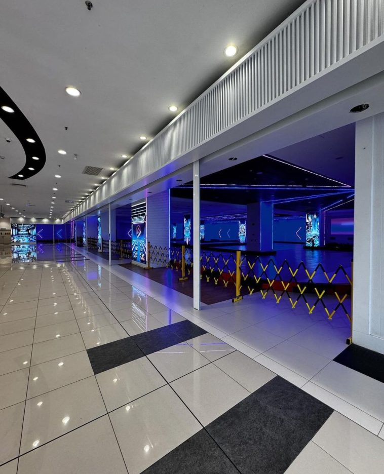 FIRST-EVER INDOOR DRIFT KARTING IN JOHOR BAHRU FROM JUST ~$5 SGD! - Shout