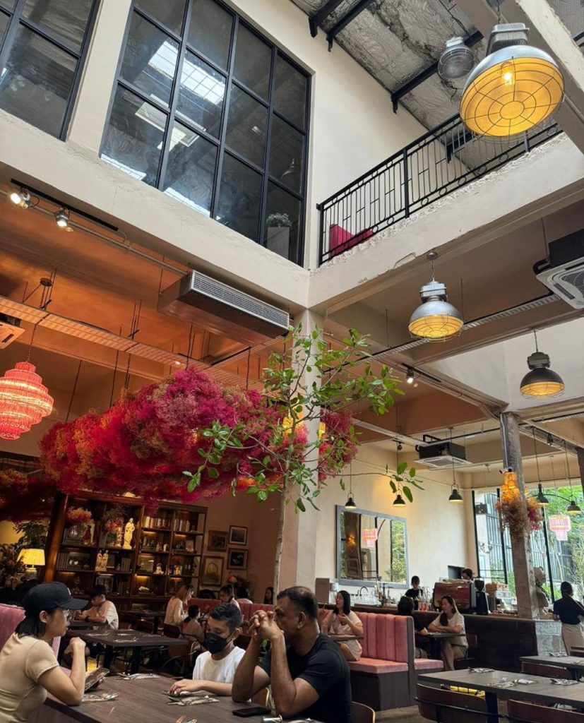 NEW 2-STOREY VINTAGE CAFÉ IN JOHOR BAHRU HIDDEN IN A MASSIVE COLONIAL ...