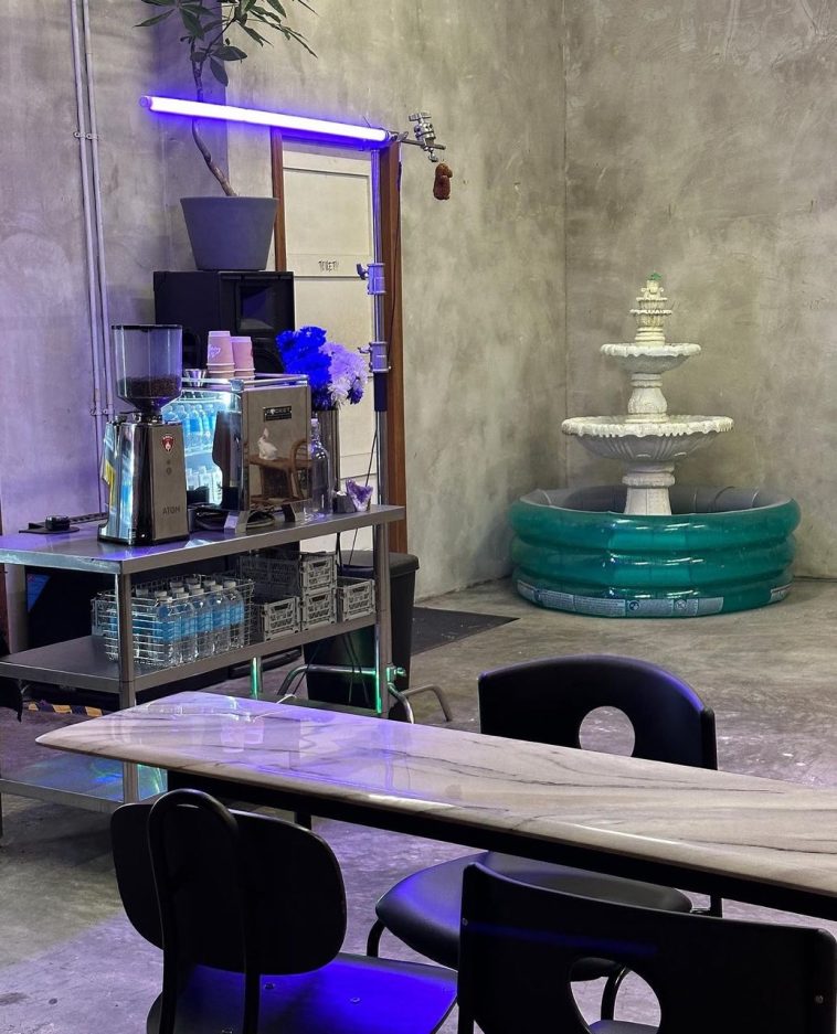 GRUNGEY Y2K-INSPIRED CAFÉ IN JOHOR BAHRU WITH RIBBON COQUETTE AESTHETIC ...