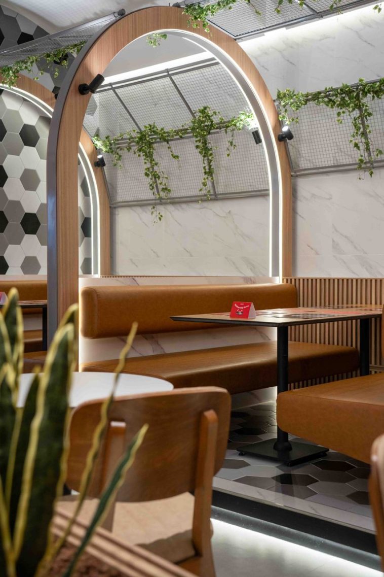 DIPNDIP: VIRAL CHOCOLATE DESSERT CAFÉ OPENS IN SINGAPORE, HAS CHOCOLATE ...