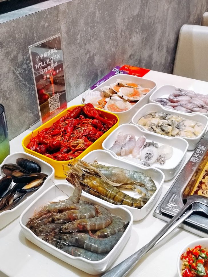 UNLIMITED CRAB HOTPOT BUFFET IN ORCHARD WITH FREE FLOW SEAFOOD, MEATS ...