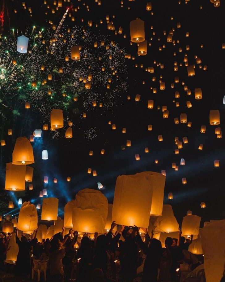 FIRST-EVER FLOATING SKY LANTERN FESTIVAL IN SINGAPORE WITH LIVE MUSIC ...