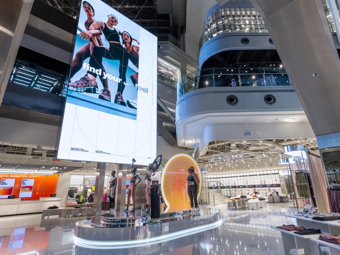 NIKE ORCHARD ROAD: LARGEST 3-STOREY NIKE STORE IN ASIA WITH FITNESS ...