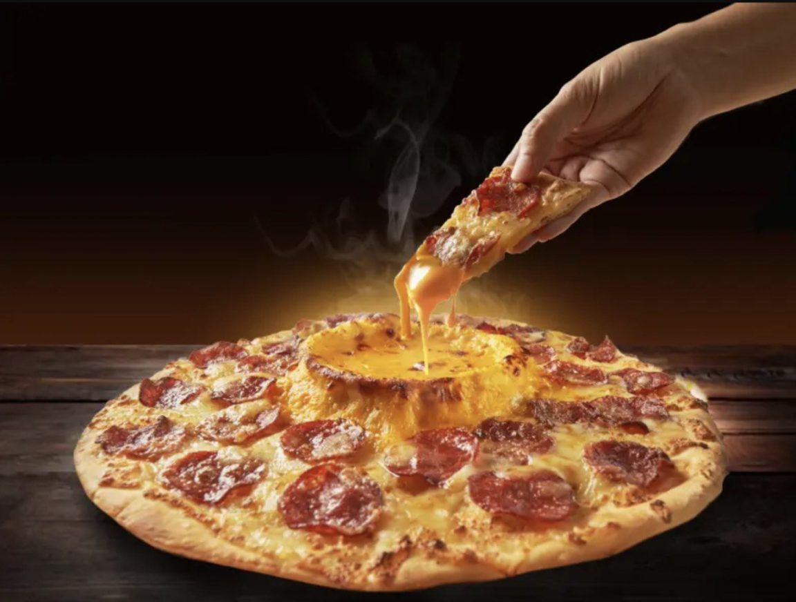 VIRAL EXPLOSIVE CHEESY “VOLCANO” PIZZA WITH HOT MOLTEN “CHEESE CRATER ...