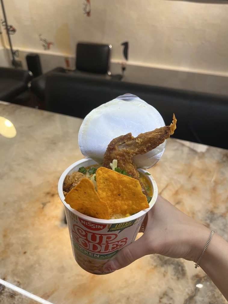PAY-AS-YOU-WISH INSTANT NOODLE “RESTAURANT” POP-UP IN SINGAPORE HAS CUP ...