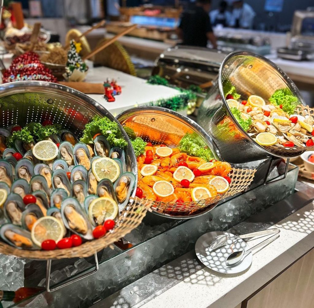 SEAFOOD WEEKEND BUFFET IN JB HOTEL WITH CRABS, SCALLOPS, SASHIMI, LIVE ...