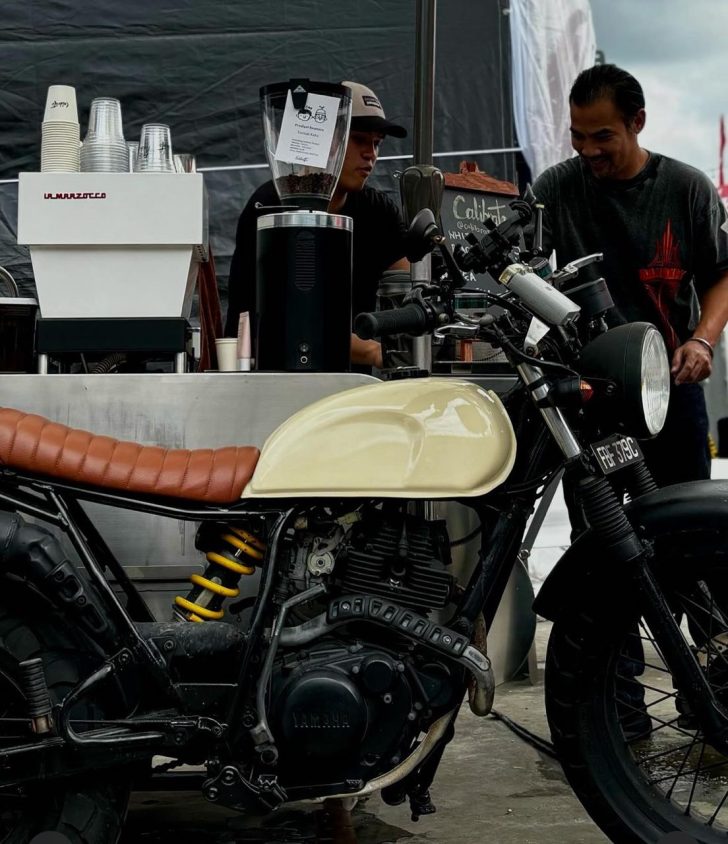 FIRST-EVER ROVING MOTORCYCLE SIDECAR COFFEE CART IN SINGAPORE SERVES ...
