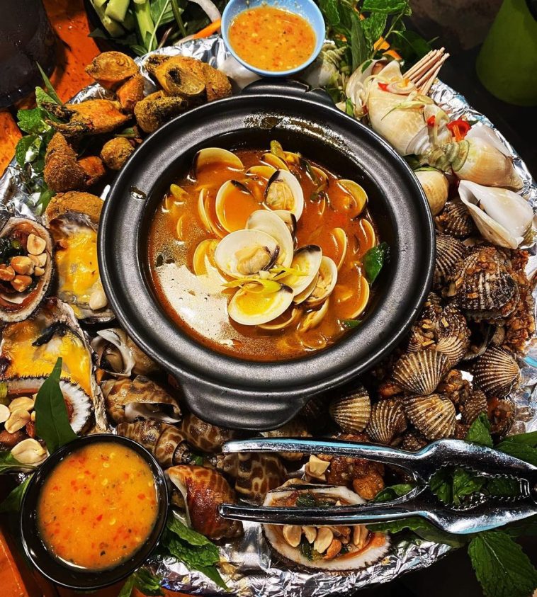24-HOUR VIETNAMESE SEAFOOD BUFFET WITH OVER 300 ITEMS & NO TIME LIMIT ...