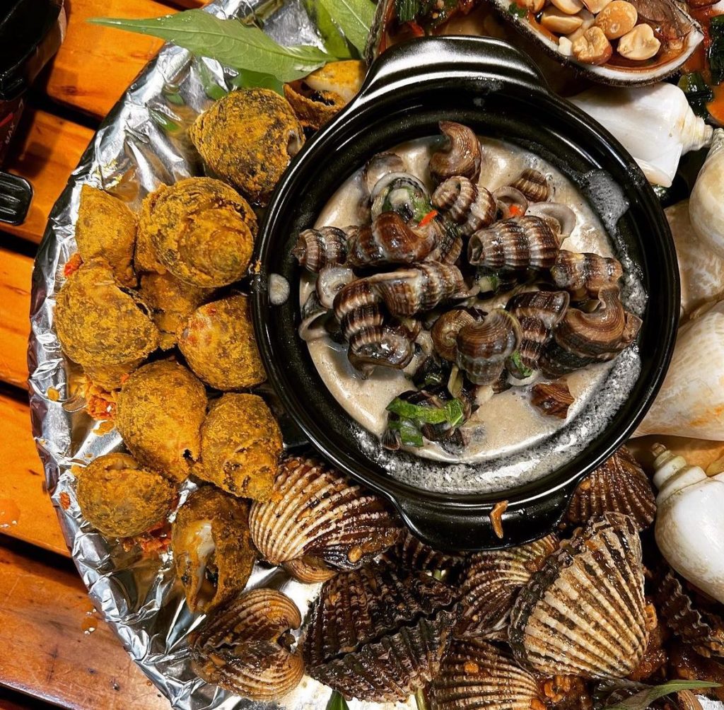 24-HOUR VIETNAMESE SEAFOOD BUFFET WITH OVER 300 ITEMS & NO TIME LIMIT ...