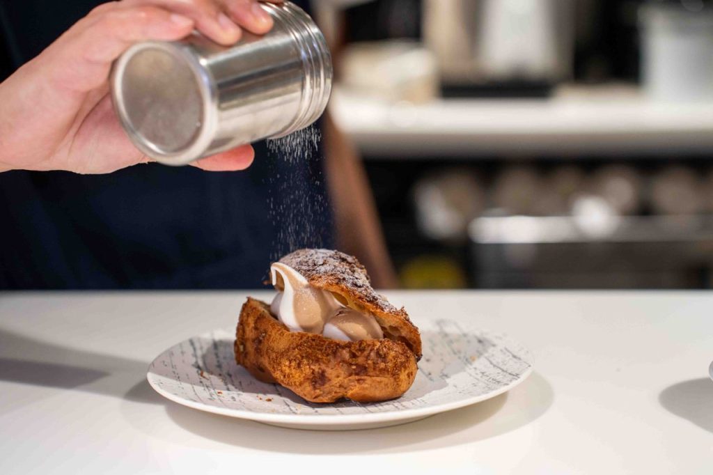THIS DESSERT CAFÉ HIDDEN IN A BANK HAS SOFT SERVE STUFFED “CREAM PUFFS ...